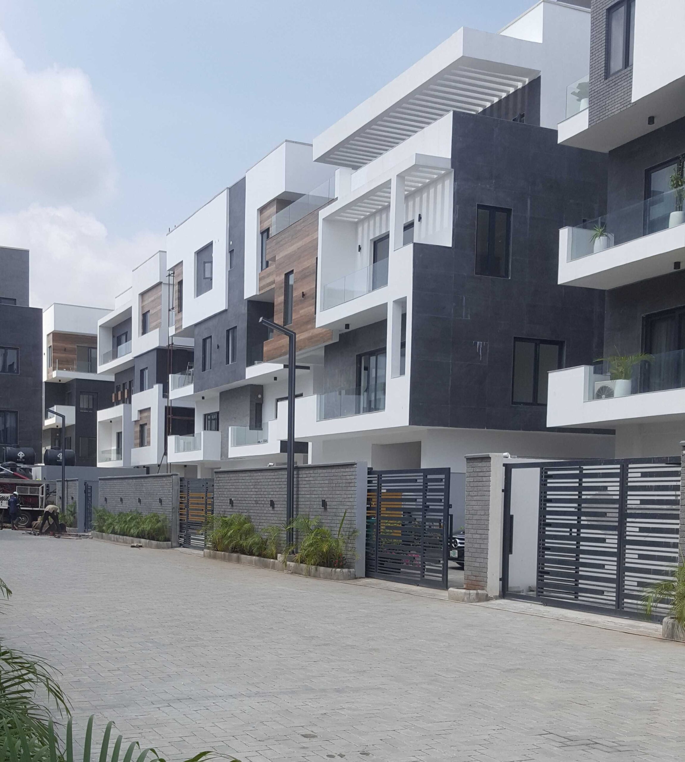 Facility Management Models - Enatun